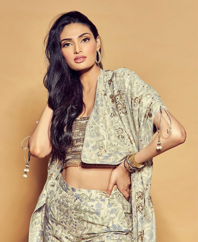 Athiya Shetty Age, Height, Family, Bio, Wiki , Affairs, Facts & More