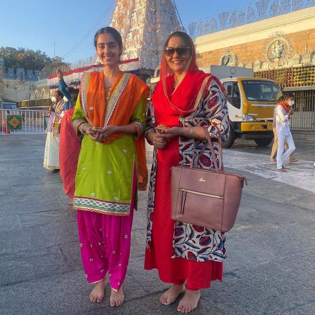 Samrat kaur mother – BharatFlux